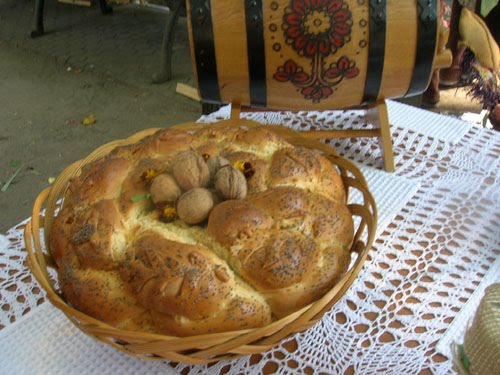 COOKING WITH ANISOARA: ODA COLACULUI MOLDOVENESC (2)